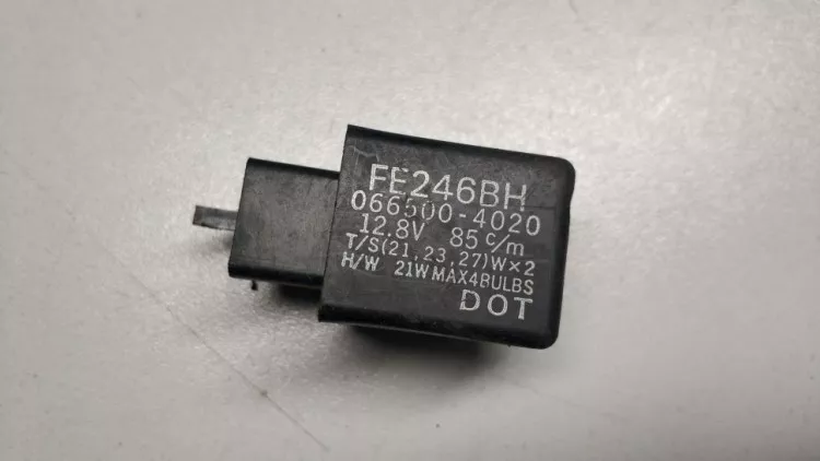 Реле поворота FE246BH, б/у, купить по цене 800 руб. в интернет-магазине ...